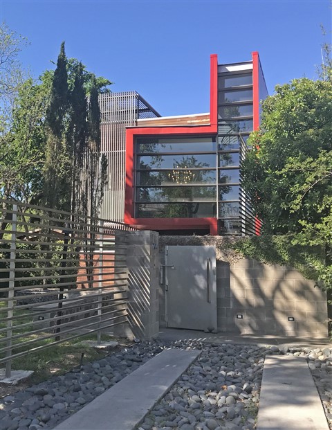 Austin ModHouse: Ramp House by MJ Neal