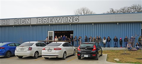 Austin ModHouse: Hi Sign Brewing